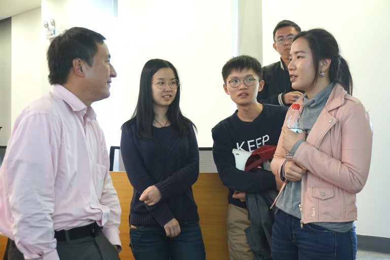 美国百人会会长吴华扬教授与我院师生分享美籍华裔的成长历程 - 北京大学国际法学院